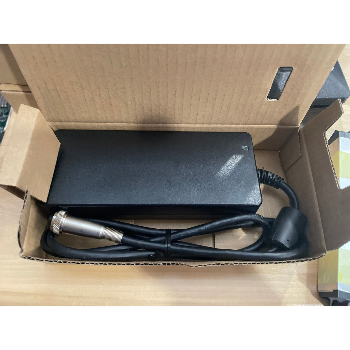 Stryker 24V Power Supply Adapter for 26" 4K/VISIONPRO/WISE/Vision Elect ...